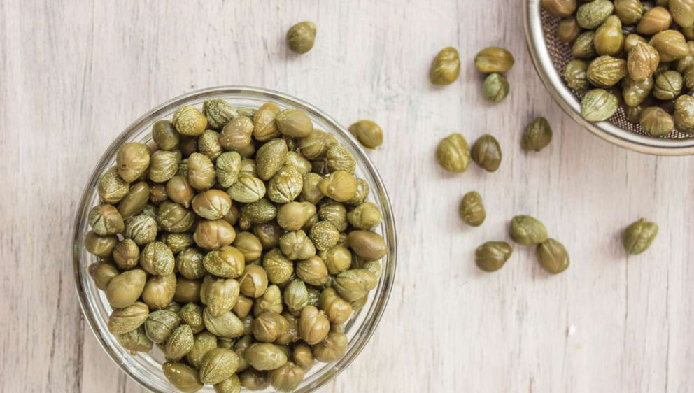 The feast of flavors! - Taste the traditional products of Santorini ...